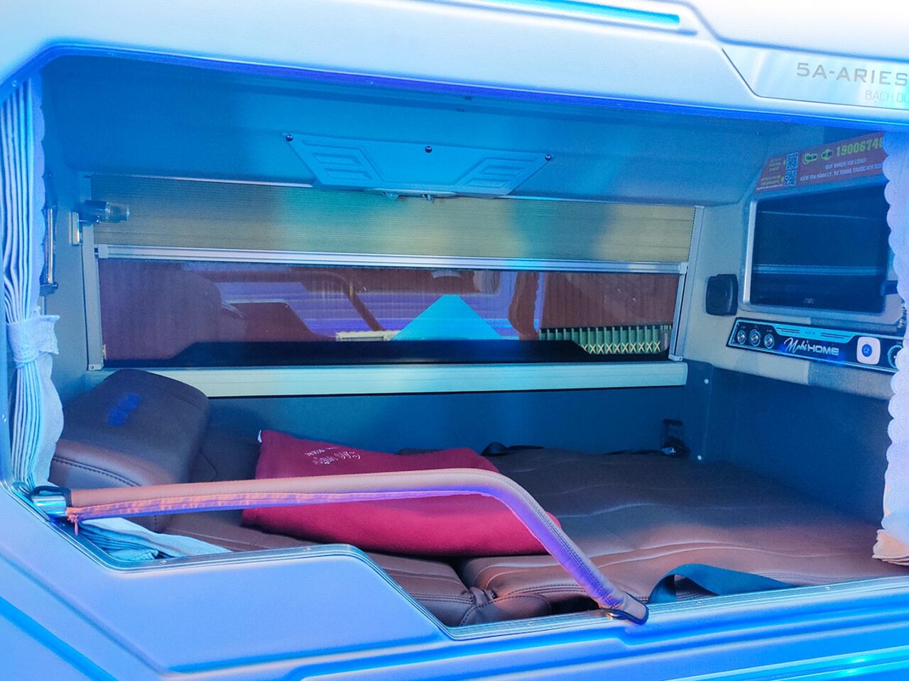Sao Viet Bus: Private Cabin Sleeper Bus Hanoi to Sapa (2026)