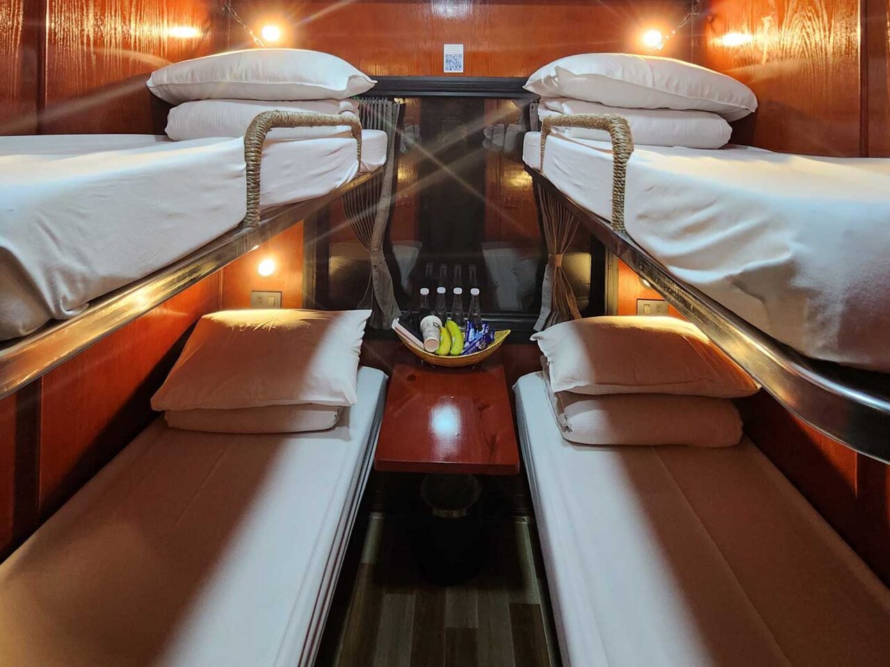 VIC Sapa Train: Luxury Overnight Train Hanoi to Sapa | Sapa Nomad
